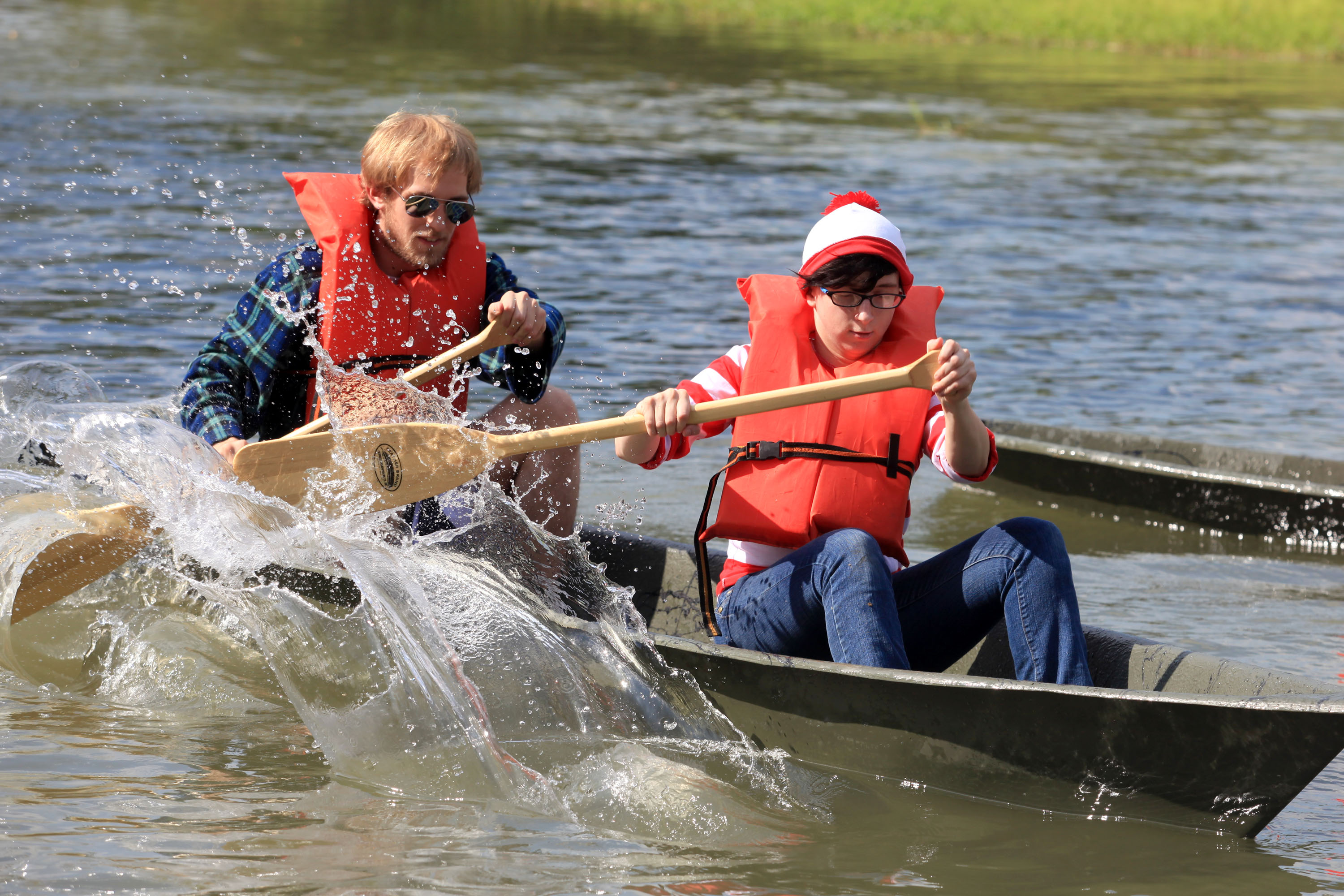 Nicholls pirogue race tradition continues - Nicholls News