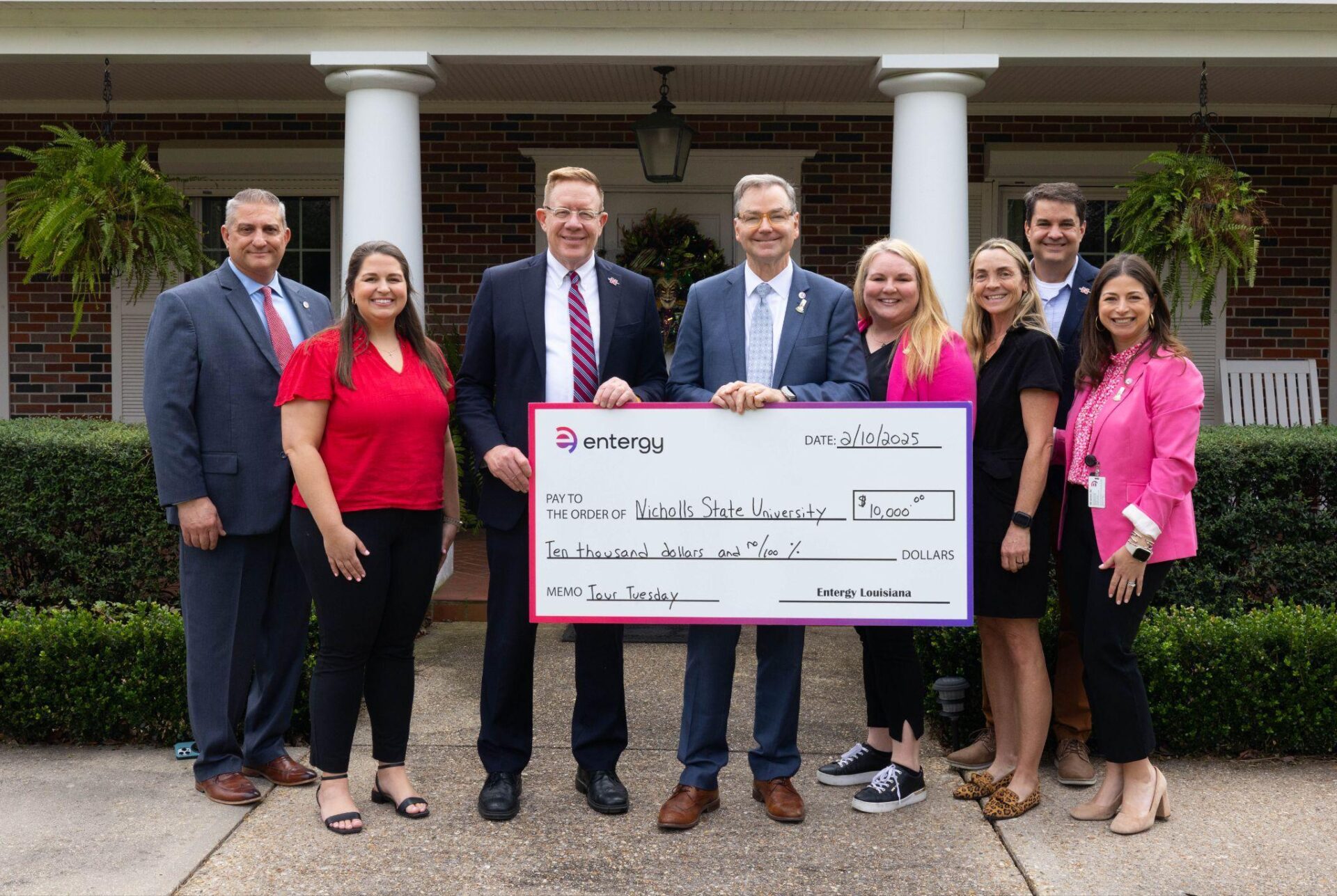 Entergy Continues Support of Nicholls Tour Tuesday Program - Nicholls News